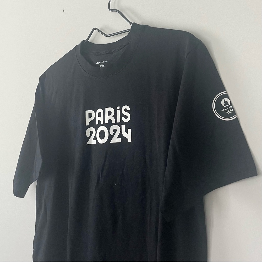 Official Paris 2024 Olympic Merchandise Tee Shirt - Gem
